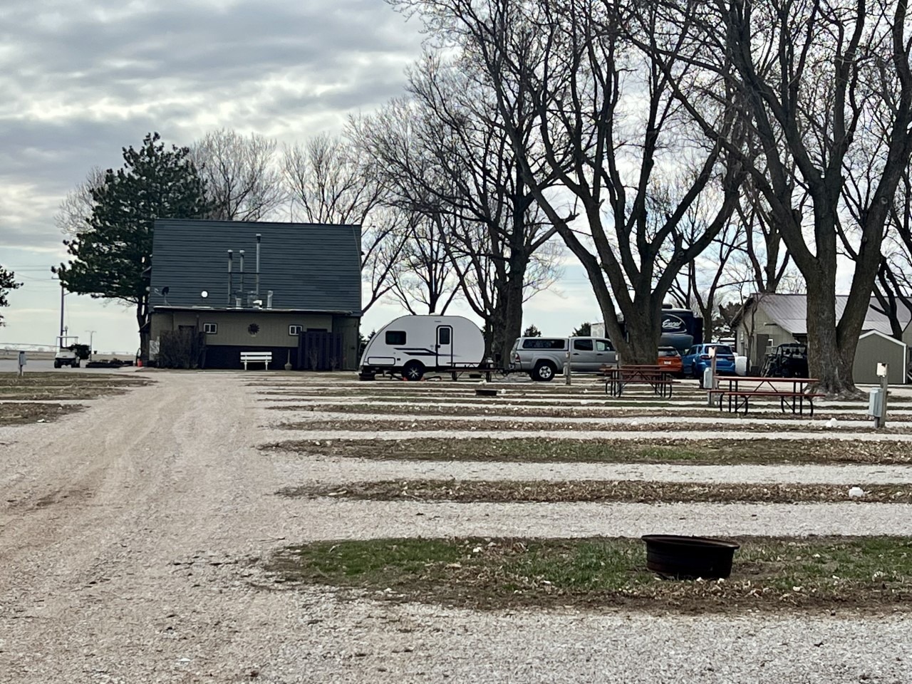 Prairie Oasis Campground and Cabins - RV Campground in Henderson, NE